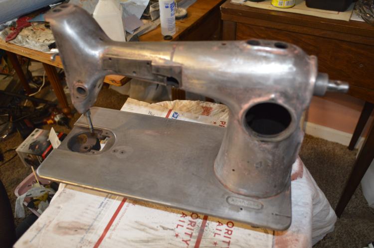 Restoration of a 1940 Singer Model 201-2 – Professionally Restored ...