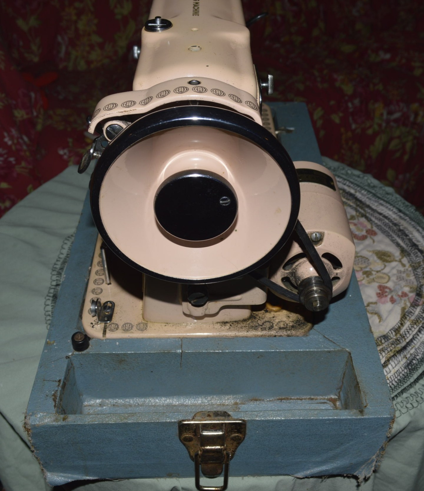 Restoration of a “Pink Atlas” Precision Straight Stitch Sewing Machine ...