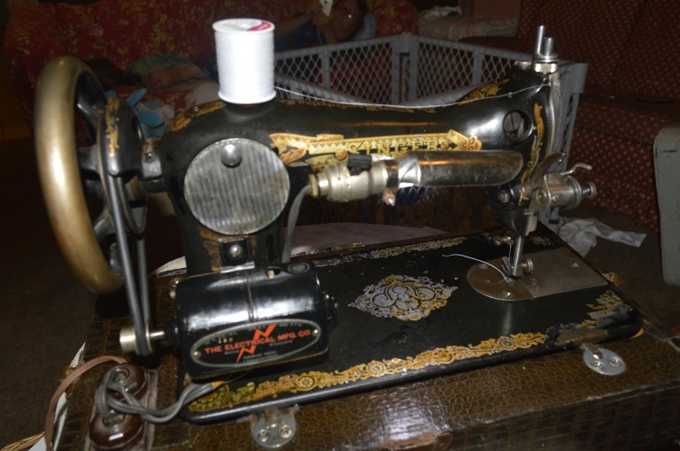 Restoration of an Antique Victorian 1894 Singer Model 15-30 Sewing ...
