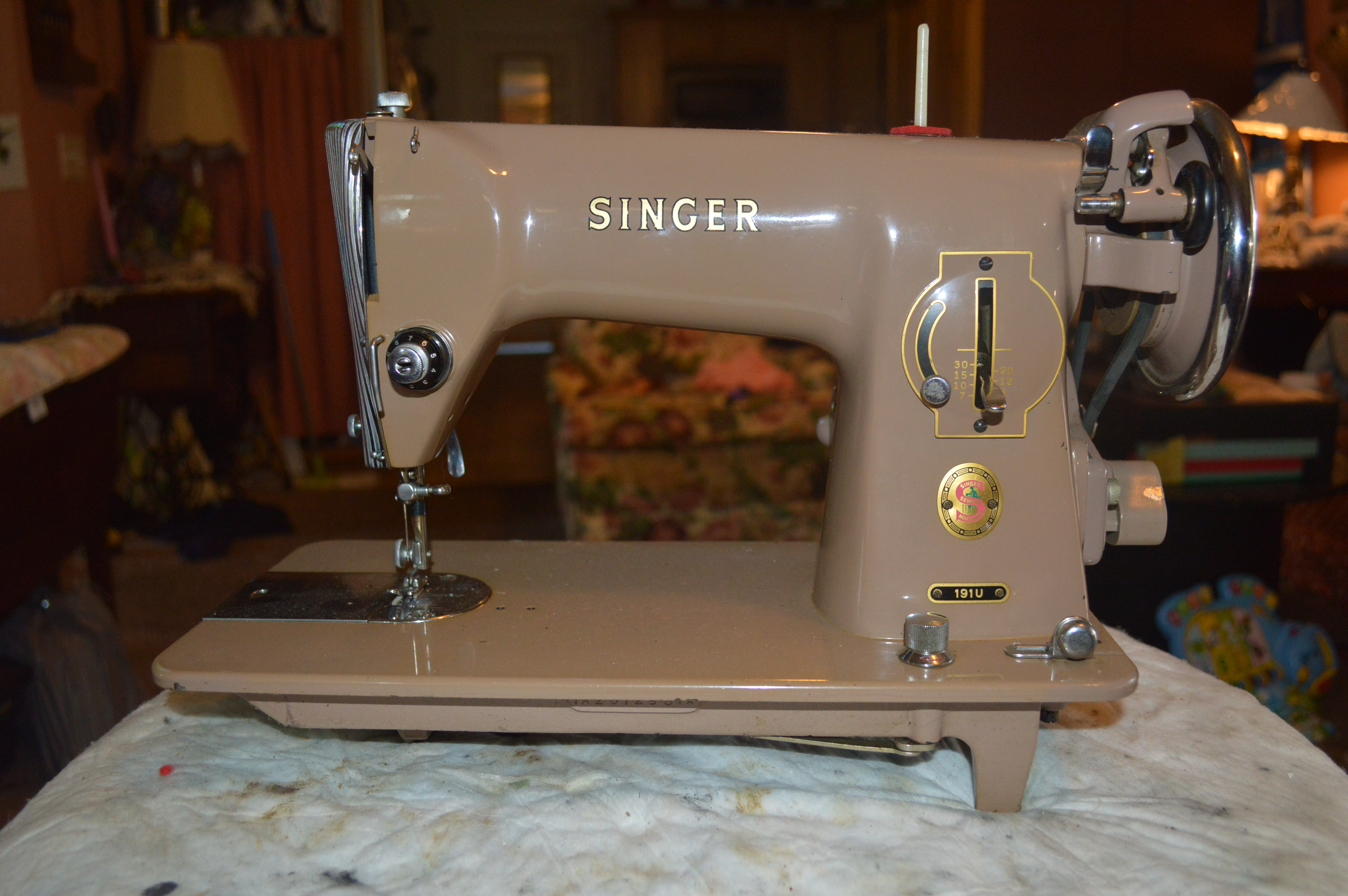 Restoration of a Vintage Singer Model 191U – Professionally Restored ...