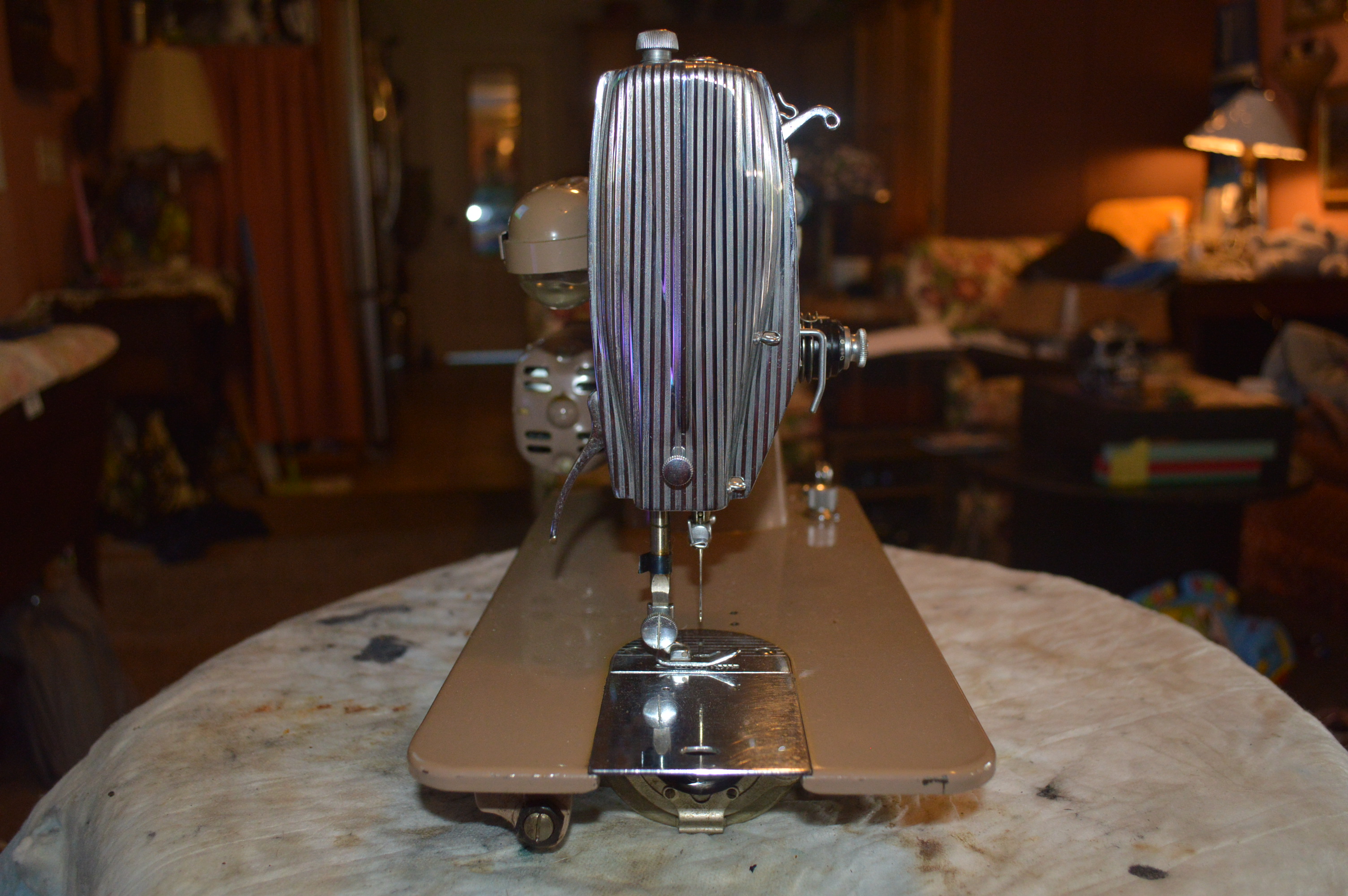 Restoration of a Vintage Singer Model 191U – Professionally Restored ...