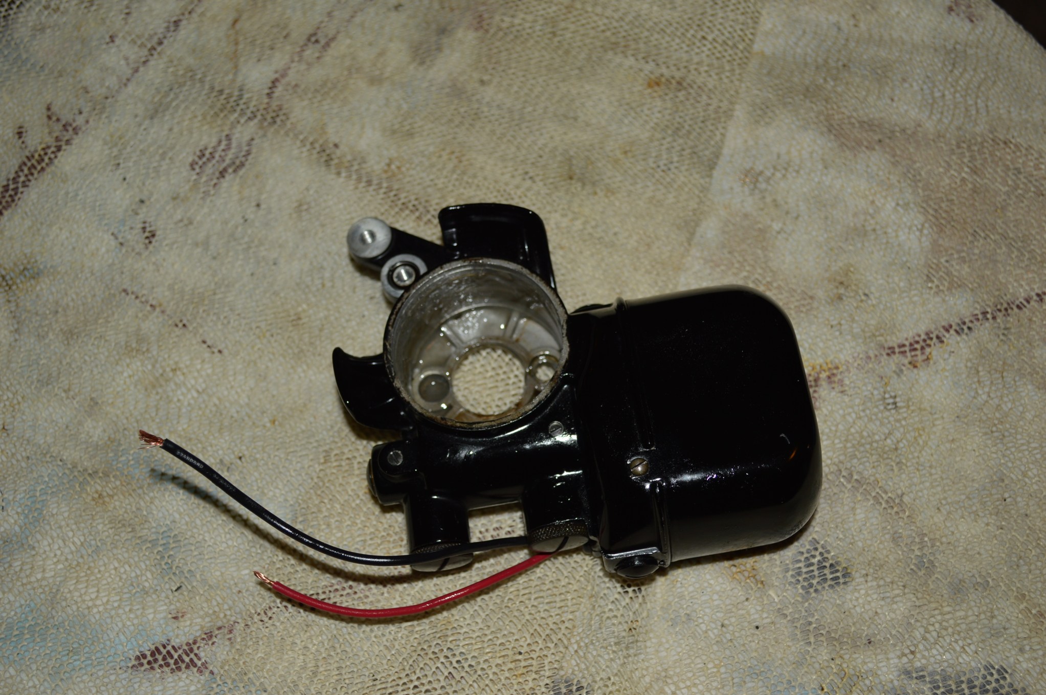 A Tutorial – Restoration of a Vintage Singer Model 201-2 and 15-91 ...