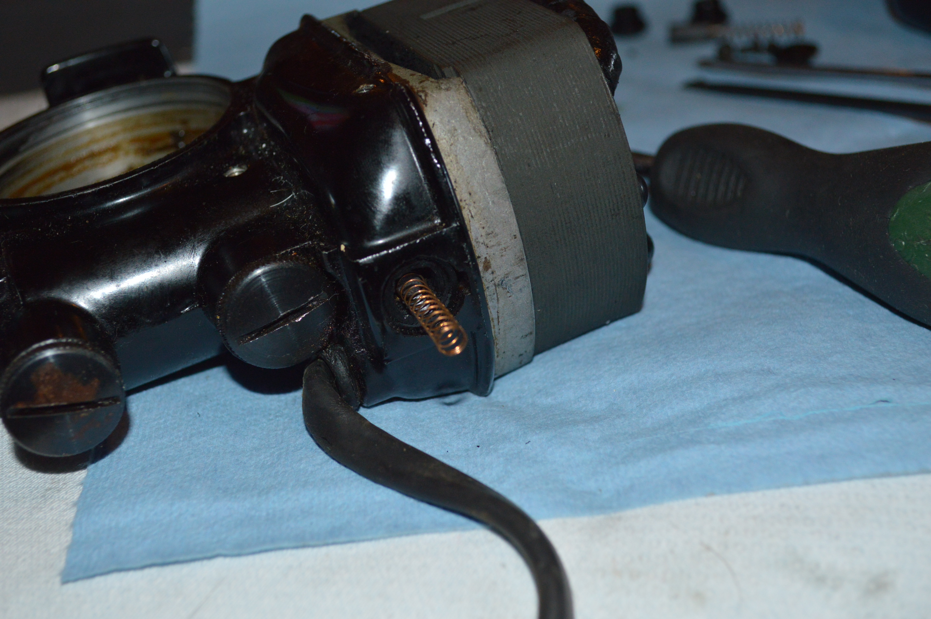 A Tutorial – Restoration of a Vintage Singer Model 201-2 and 15-91 ...