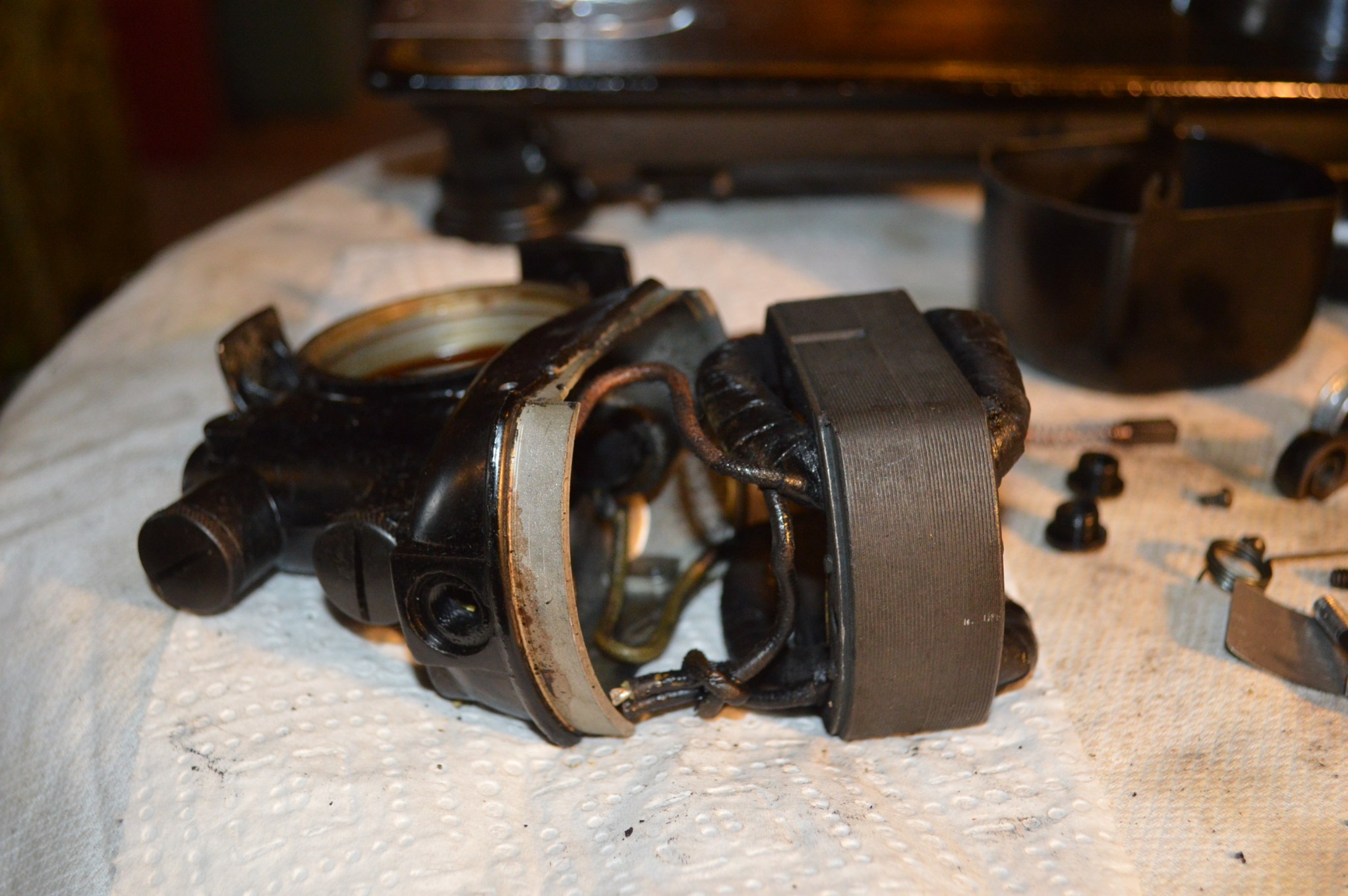 A Tutorial – Restoration of a Vintage Singer Model 201-2 and 15-91 ...