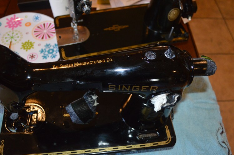 Restoration of Carole’s 1950 Vintage Singer 201-2… New Paint and Decals ...