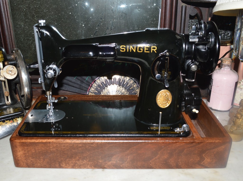 Restoration of a 1948 Vintage Singer Model 201-2 Sewing Machine ...