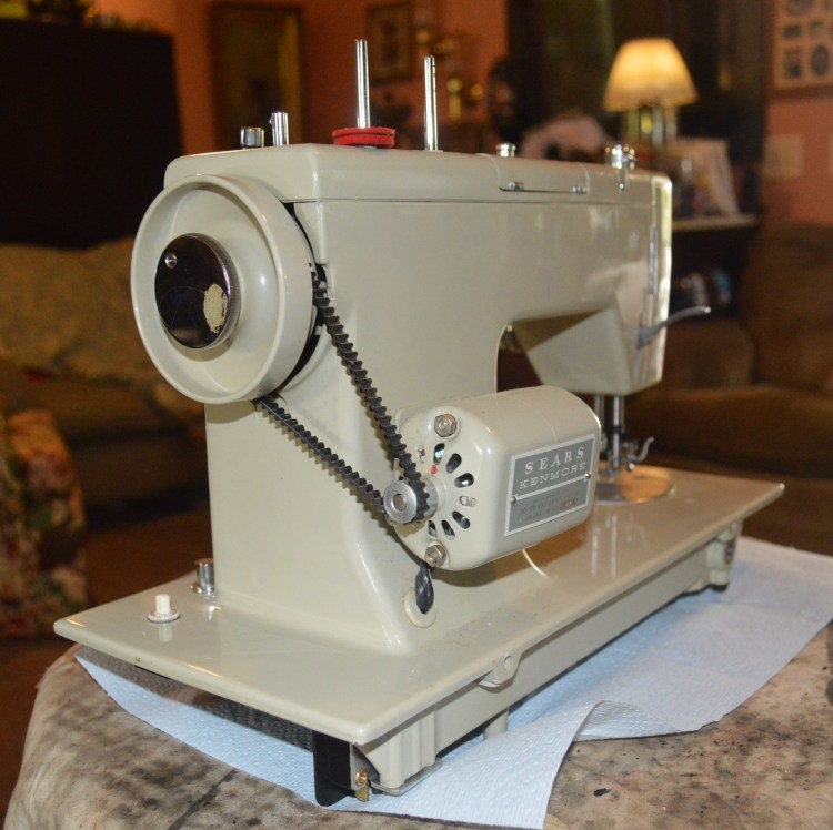 Restoration of a 1970/71 (or is it a 1977) Vintage Kenmore Model 158. ...