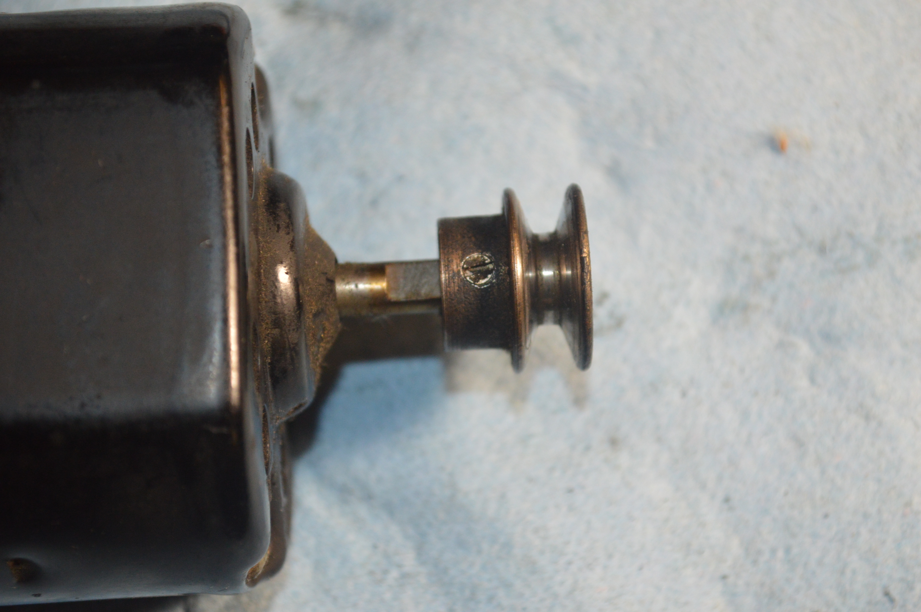 A Tutorial – Restoring a Vintage Sewing Machine Motor – Professionally ...