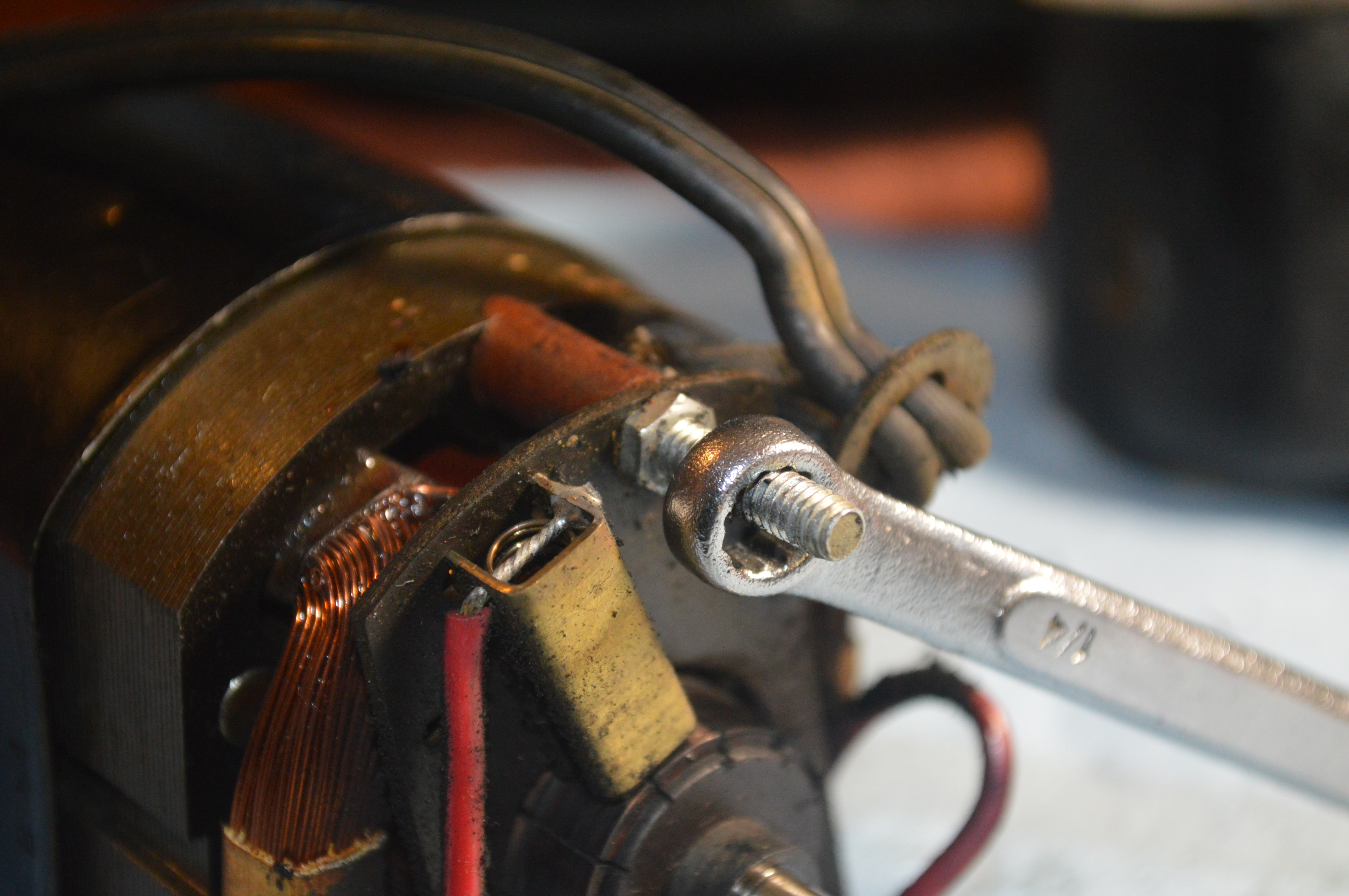 A Tutorial – Restoring a Vintage Sewing Machine Motor – Professionally ...