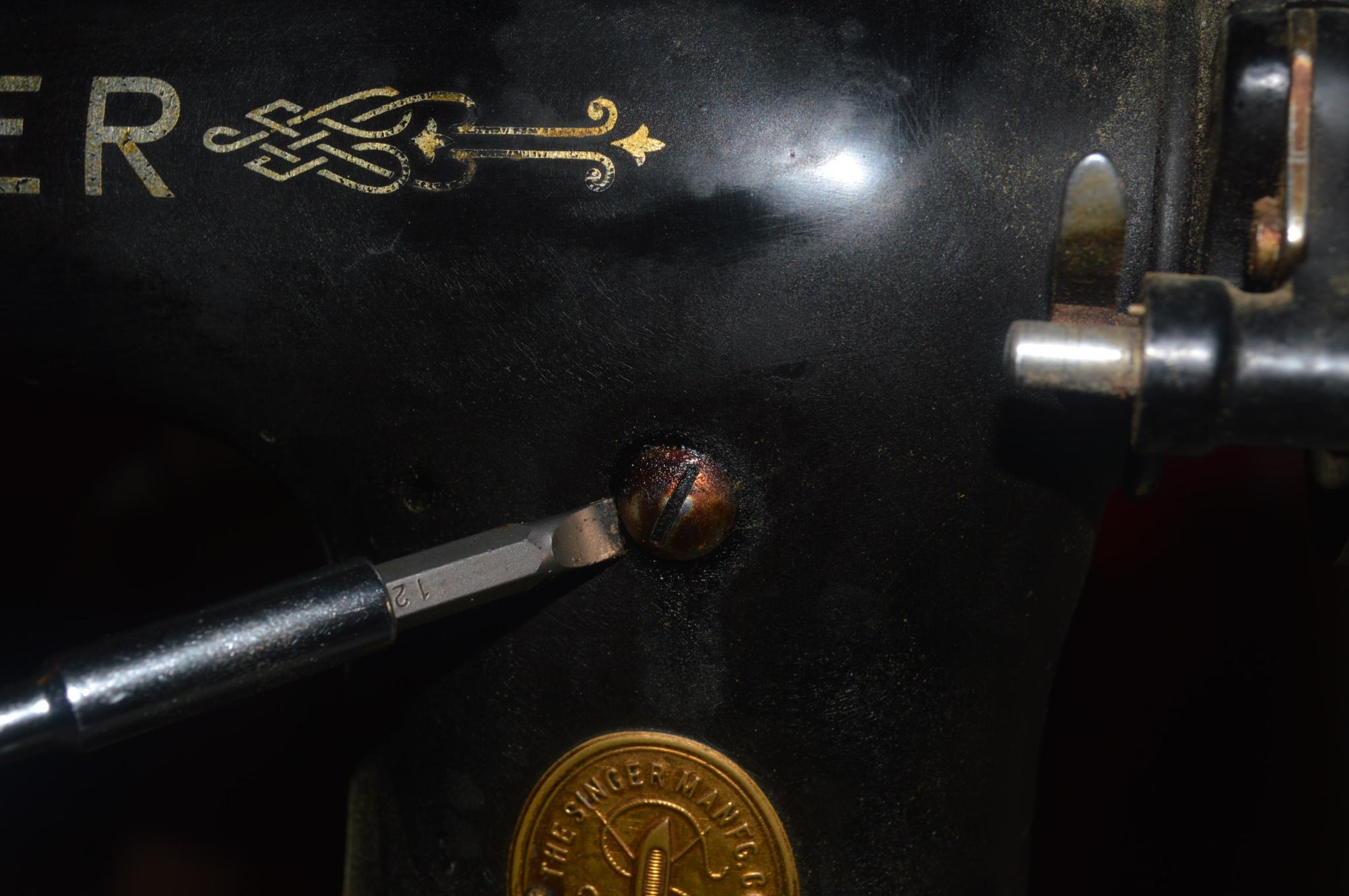 A Tutorial – How to Restore a Singer Model 101 “Potted” Motor ...