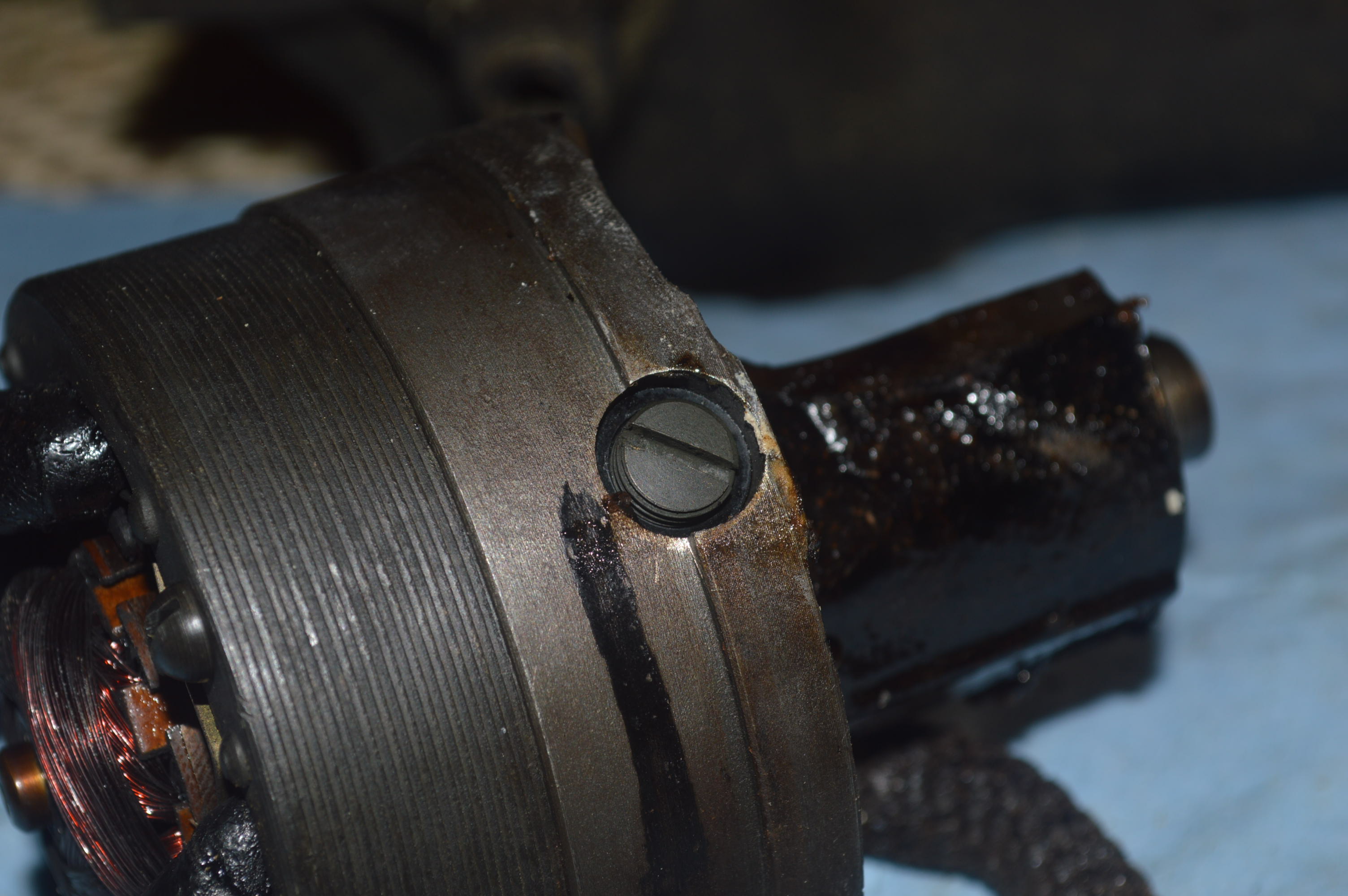 A Tutorial – How to Restore a Singer Model 101 “Potted” Motor ...