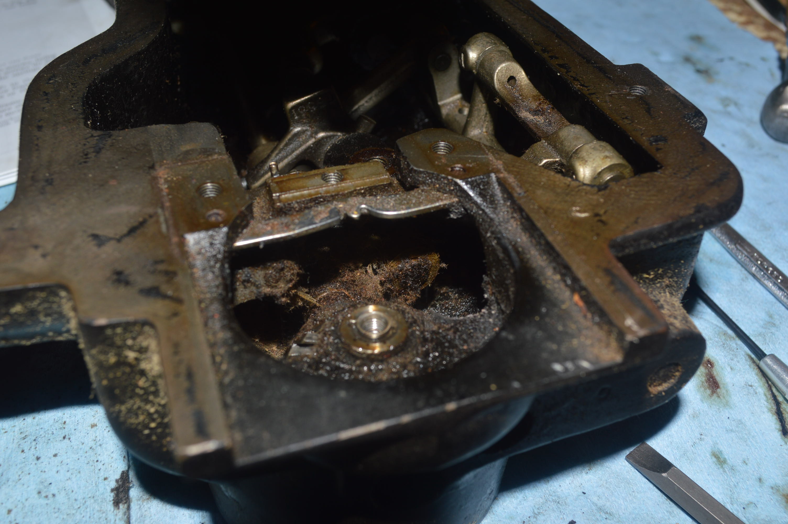 Restoration of a 1930 Vintage Singer Model 101 Sewing Machine ...