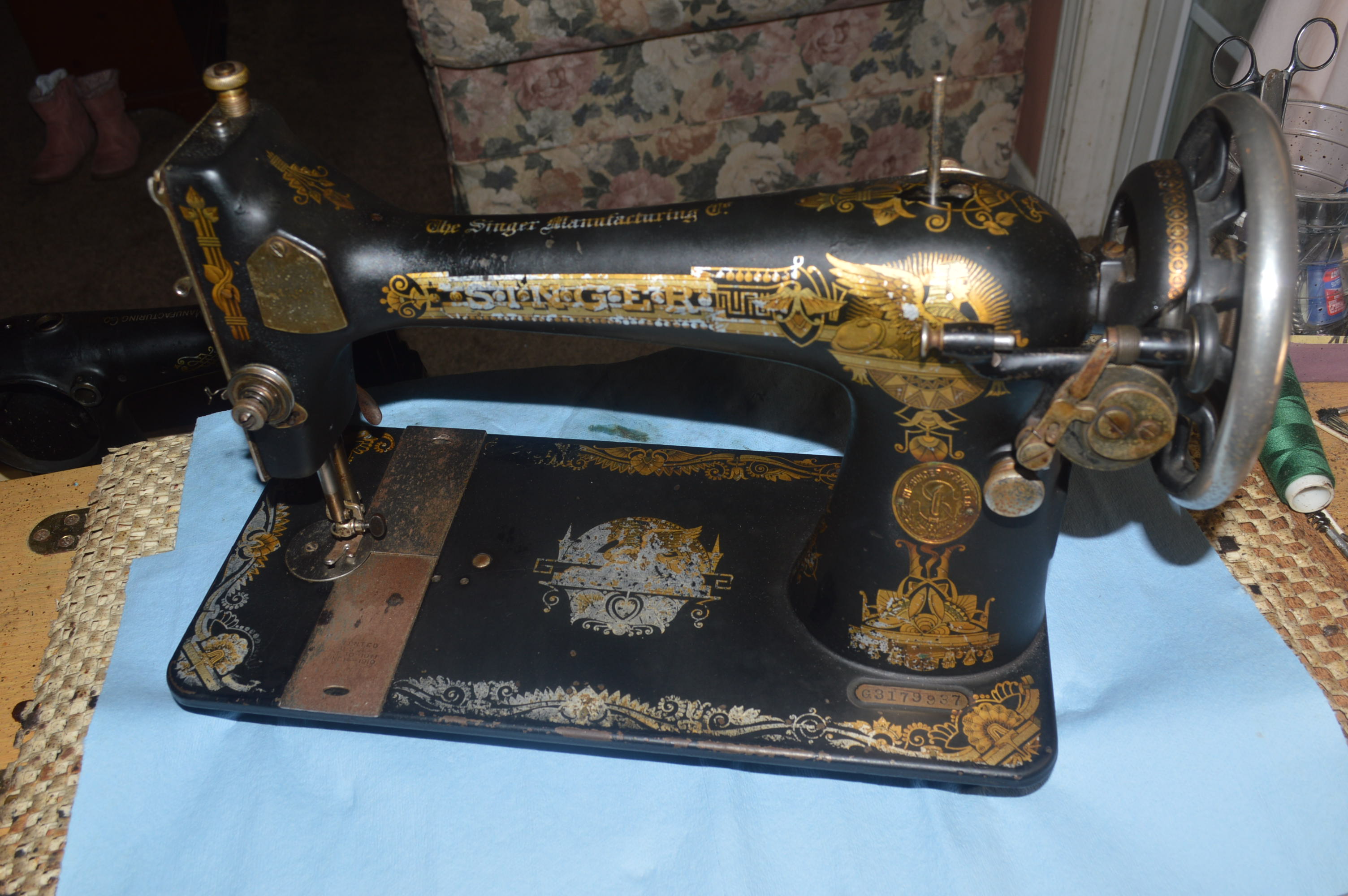 Restoration of a 1913 Vintage Singer Model 127 – Professionally ...