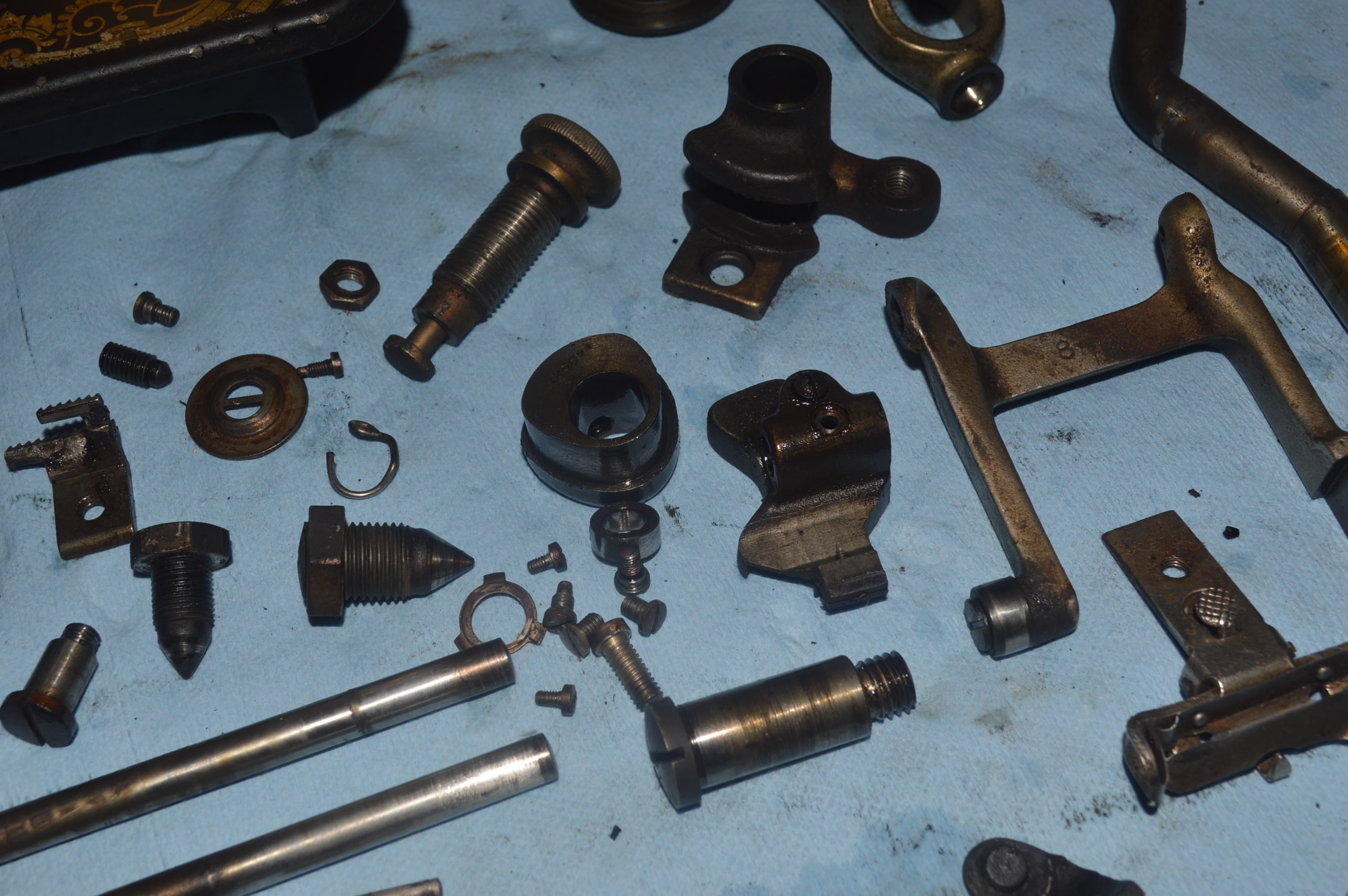 Restoration of a 1913 Vintage Singer Model 127 – Professionally ...