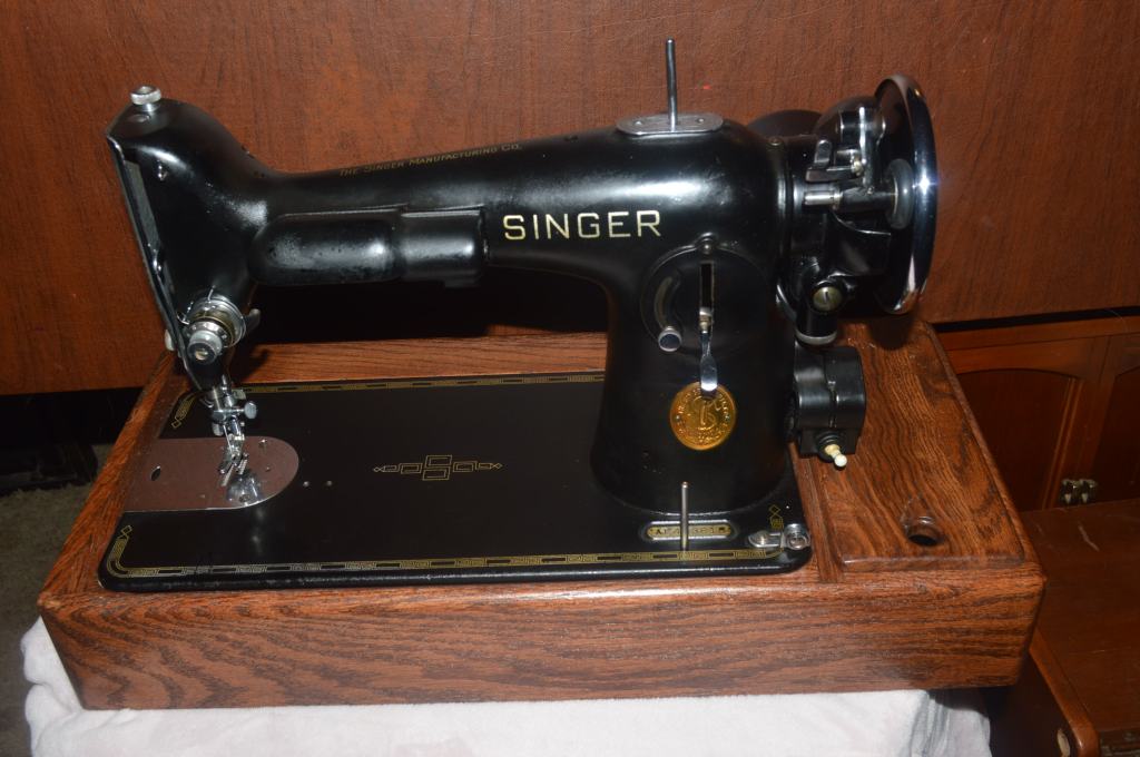 Restoration of a Vintage 1940 Singer Model 201-2 – Professionally ...