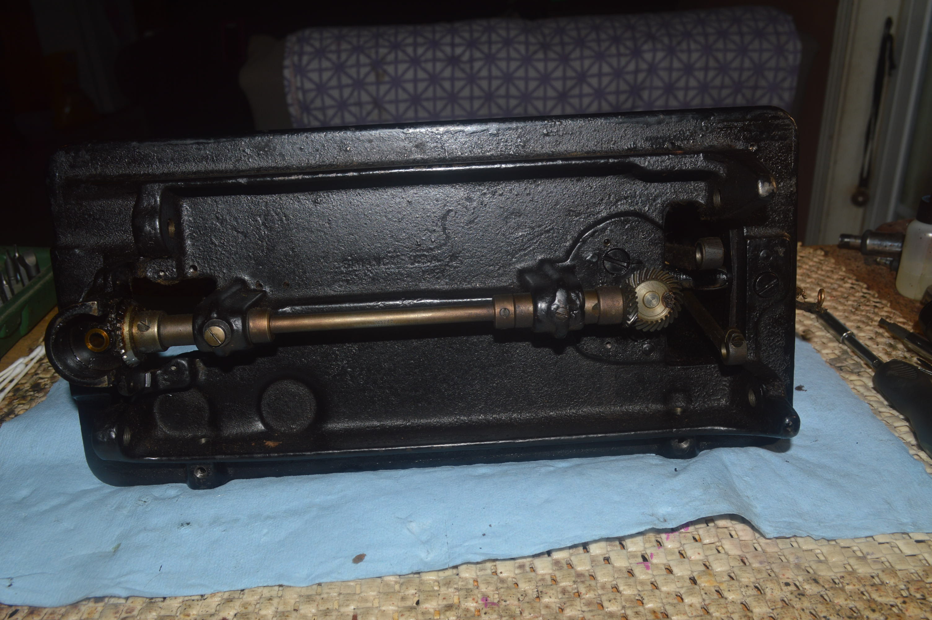 Restoration of a Vintage 1941 Singer Model 201-2… Meet Lola ...